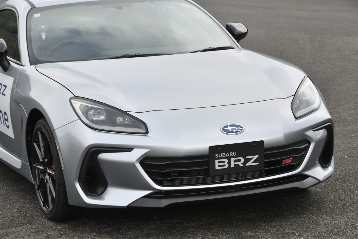 購入後に性能のアップデートができちゃう!? マイナーチェンジ前のSUBARU「BRZ」の性能を最新型に昇華させる「e-Tune」とは？【PR】 | すばるのニュース | くるまのニュース特設サイト