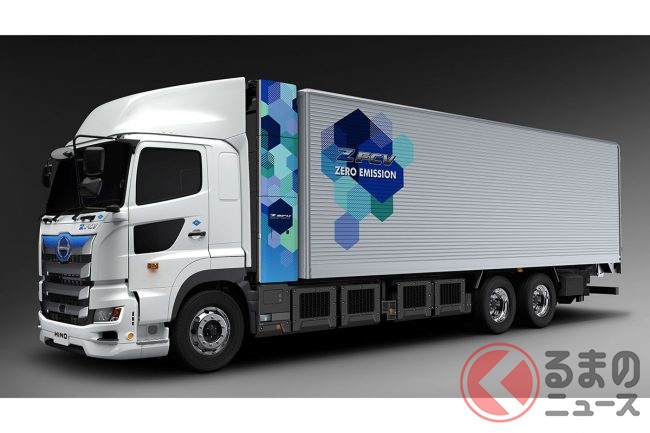 日本初、日野が新型「プロフィア Z FCV」発表！ トヨタと協業し実証2年で市販化へ 航続距離650km実現、水素重点地でリース発売 | くるまのニュース