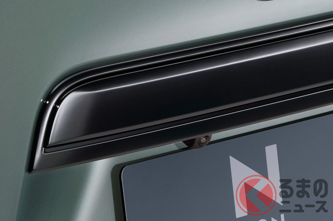 リッター"23km"走る！ ホンダ新「"軽"ワゴン」発表！ カクカクデザイン&広びろ内装採用！ 黒すぎる「ブラックスタイル」も登場の「N-WGN」が販売店でも話題に | くるまのニュース