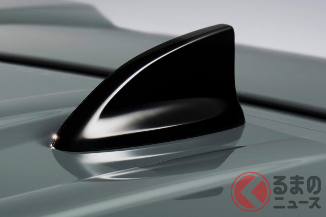 リッター"23km"走る！ ホンダ新「"軽"ワゴン」発表！ カクカクデザイン&広びろ内装採用！ 黒すぎる「ブラックスタイル」も登場の「N-WGN」が販売店でも話題に | くるまのニュース